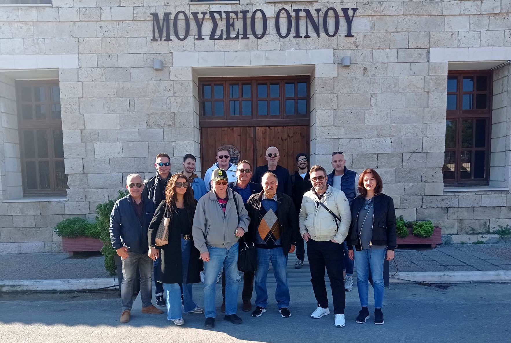 ΓΕΡΜΑΝΟΙ ΕΠΑΓΓΕΛΜΑΤΙΕΣ ΟΙΝΟΥ ΕΔΡΑΙΩΝΟΥΝ ΤΗ ΣΥΝΕΡΓΑΣΙΑ ΤΟΥΣ ΜΕ ΕΟΣ ΣΑΜΟΥ ...